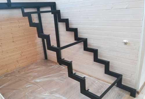 Металлокаркас Лестницы на Монокосоуре в Дом