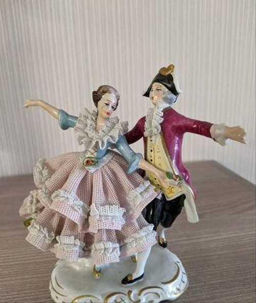 Кружевной фарфор. Танцующая пара. Клеймо Дрезден