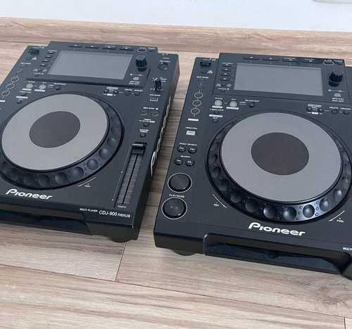 Pioneer CDJ 900 nexus и Pioneer DJM-2000 nexus