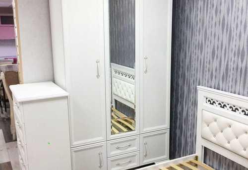 Новый шкаф Грация 3-х дверный белый 1,33 м