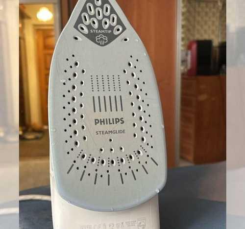 Утюг Philips GC4410