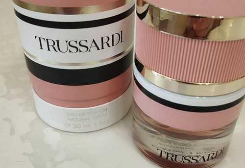 Trussardi парфюм женский