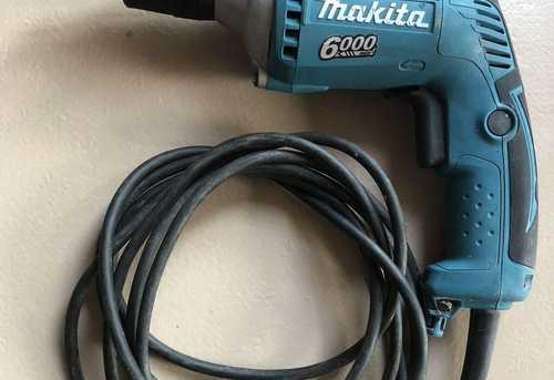 Шуруповерт сетевой makita FS 6300