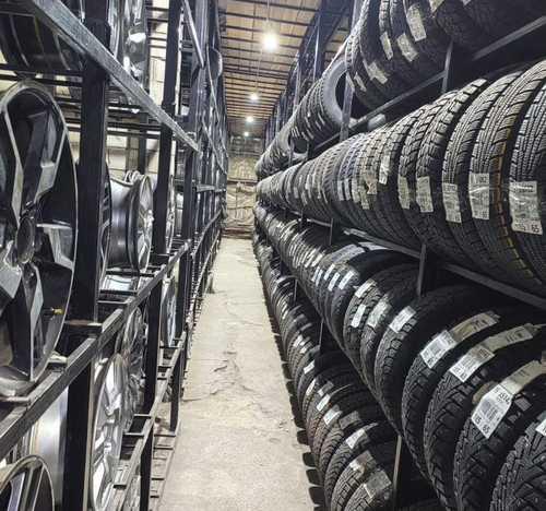 Goodyear EfficientGrip Eco EG01 215/60 R16 92N