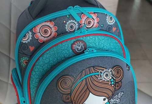 Рюкзак школьный для девочки Hummingbird