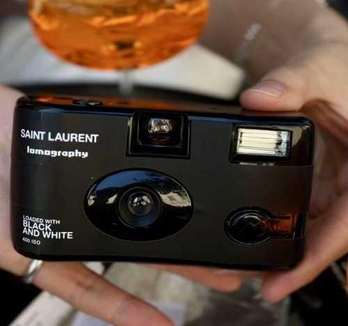 Пленочный фотоаппарат Saint Laurent Lomogrophy