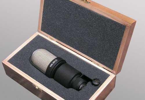 Студийный микрофон Октава 105 черный