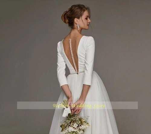 Свадебное платье с декольте