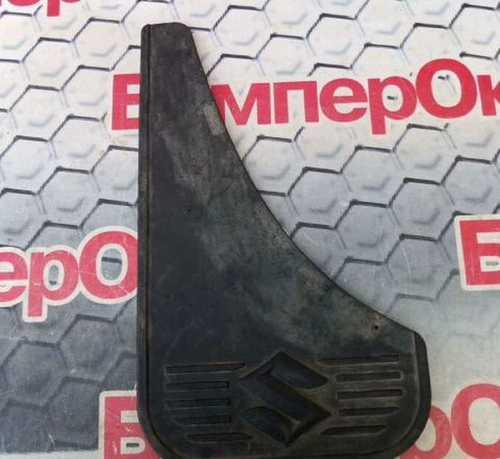 Брызговик задний левый Suzuki Grand Vitara