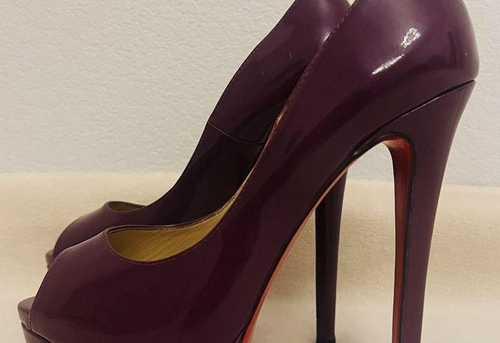 Туфли Christian Louboutin Lady Peep -38
