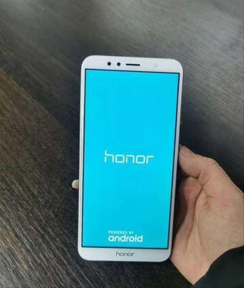 Телефон Honor 7c(aum-l41)