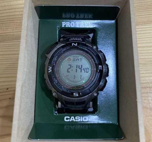 Наручные часы casio pro trek