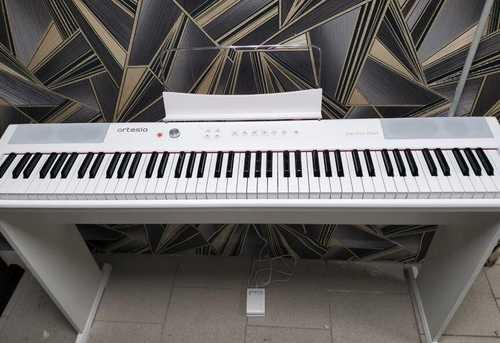 Новое цифровое пианино. Комплект. Гарантия