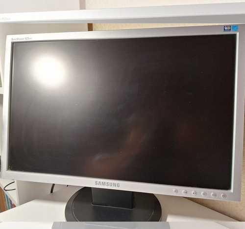 Монитор Samsung syncmaster 923nw