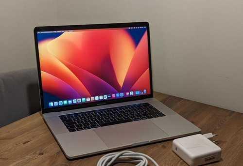 Apple MacBook Pro 15 2018 i7 16/256 Radeon 555X