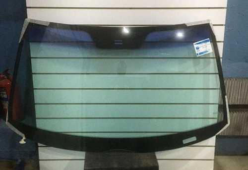 Лобовое стекло на Mercedes w202. Установка