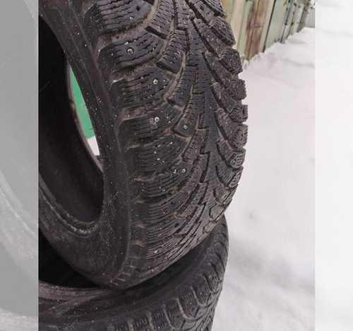 Nokian Tyres Hakkapeliitta 4 235/60 R16