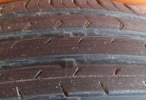 Continental ContiPremiumContact 5 215/60 R17 96H