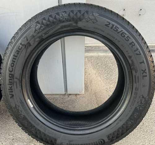 Continental ContiVikingContact 7 215/65 R17 103T