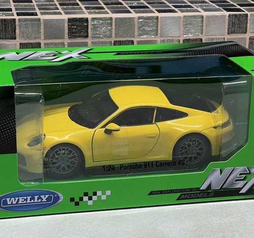 Welly Porsche 911 Carrera 4S 1:24