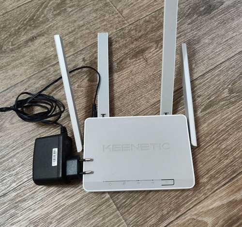 Роутер keenetic viva. 4 LAN, Wi-Fi 4,5(1167 Мбит/с