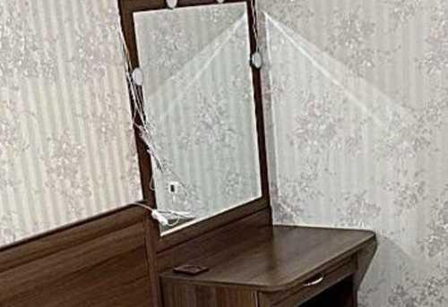 Туалетный столик и зеркало с бесплатной доставкой