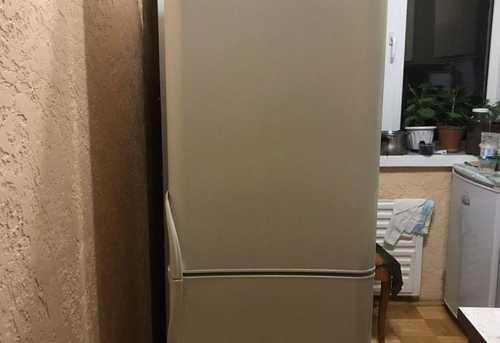 Холодильник indesit C138G