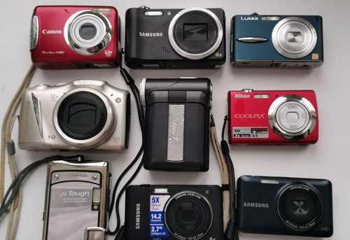 Компактный фотоаппарат много разных