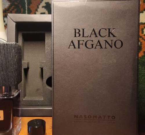 Orto parisi Megamare. Nasomatto Black afgano