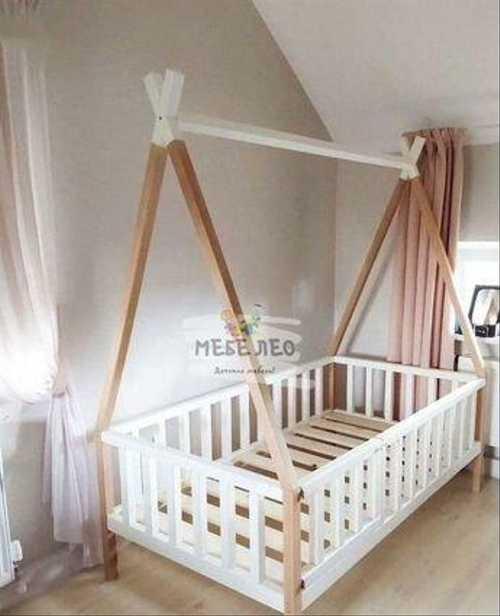 Детская кровать с домиком