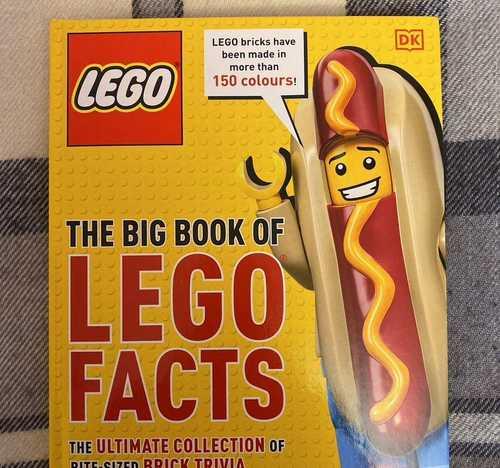 Lego Facts книга