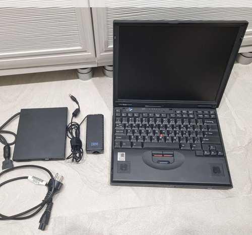 Thinkpad 600X Pentium 3 450 MHz/256Mb/5Gb/13.3"