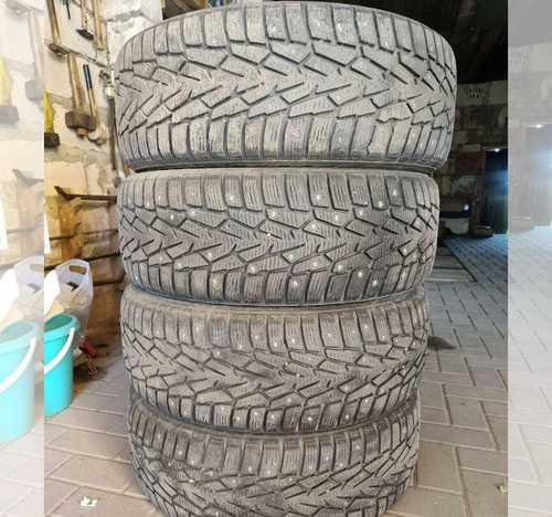 Nokian Tyres Hakkapeliitta 7 SUV 215/65 R16