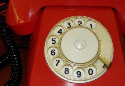 Старый телефон ретро дисковый винтаж