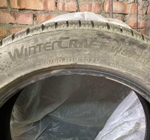 Kumho WinterCraft WS71 255/50 R19 107V