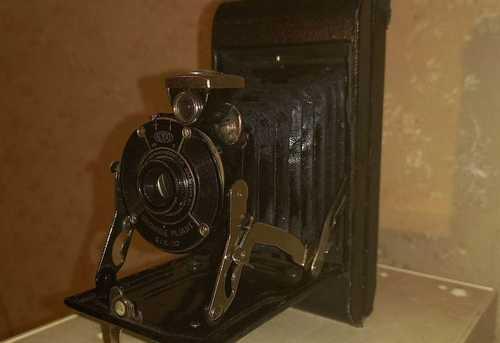 Kodak Brownie Pliant Six-20