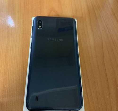 Samsung Galaxy A10, 2/32 ГБ