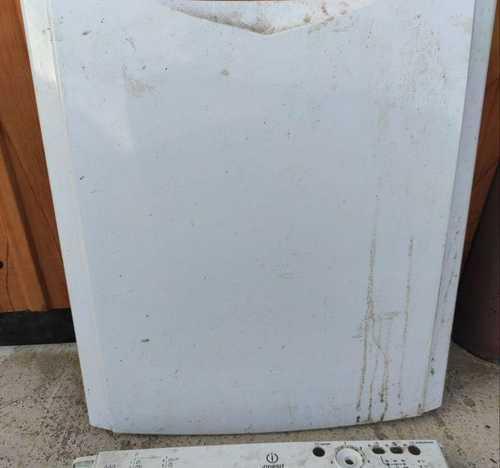 Посудомоечная машина на запчасти Indesit DFG2627