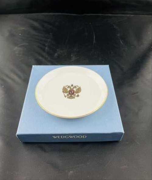 Wedgwood exclusively for the peterhof