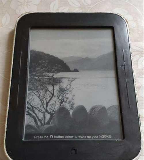 Электронная книга Nook simple touch