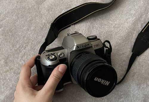 Зеркальный фотоаппарат Nikon F80 + объектив