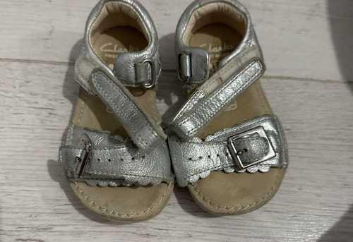 Сандали для девочки clarks