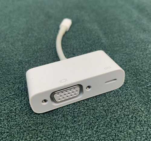 Переходник Apple Lightning to VGA Adapter A1439