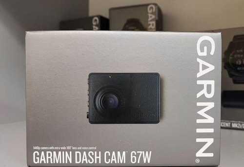 Видеорегистратор Garmin Dash Cam 67W