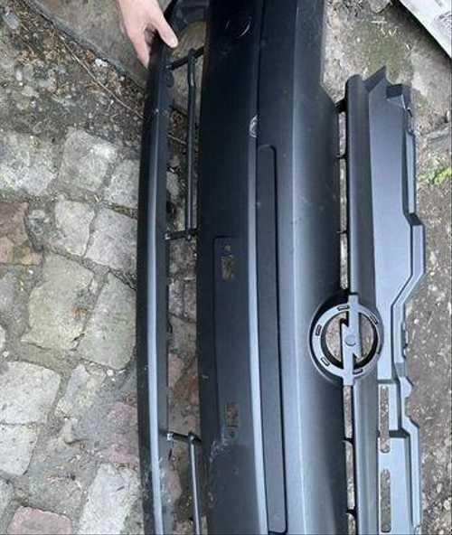 Бампер передний на opel combo