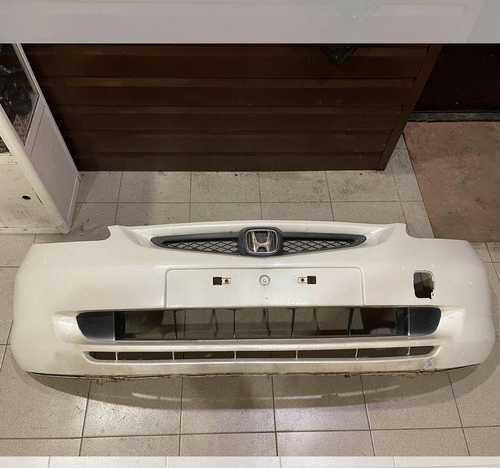 Передний бампер honda fit gd1