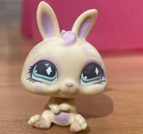 Littlest pet shop