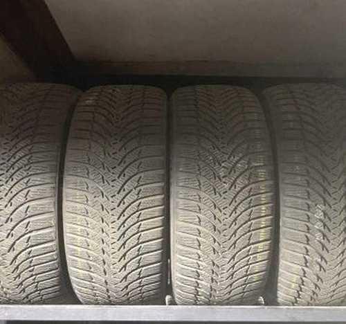Kumho WinterCraft WP51 215/45 R16 M