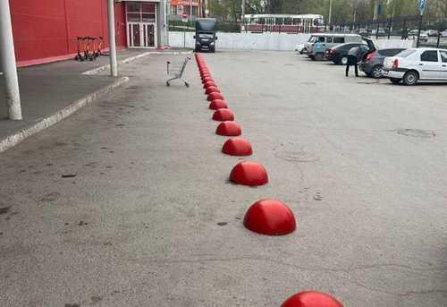 Бетонные полусферы парковки