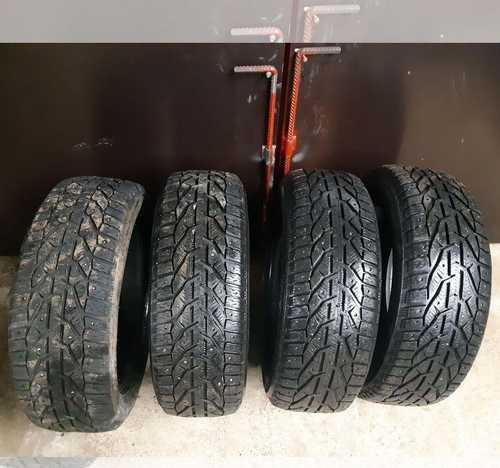 Tigar Ice 205/55 R16 94T